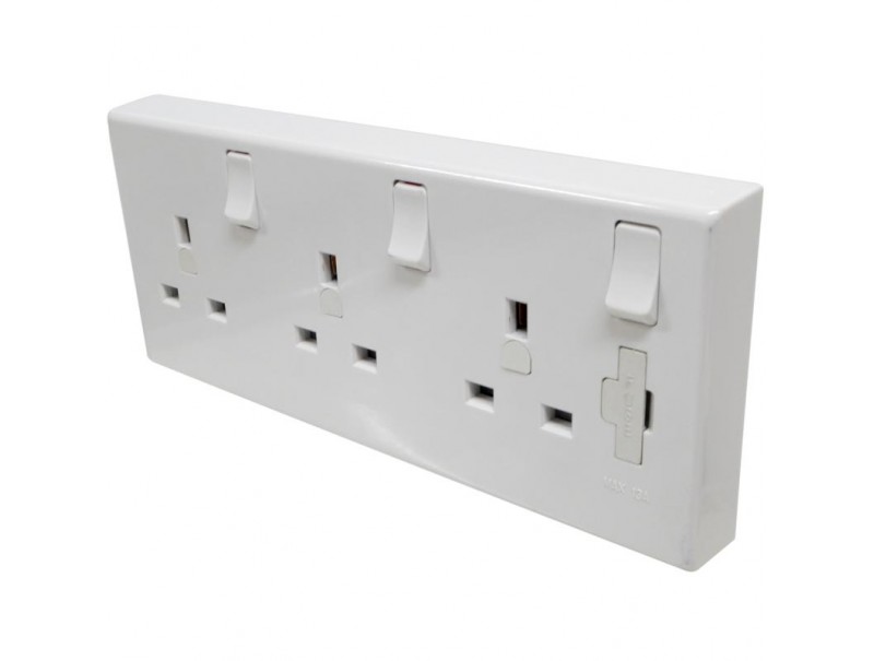 Buy 3 Gang Converter Socket